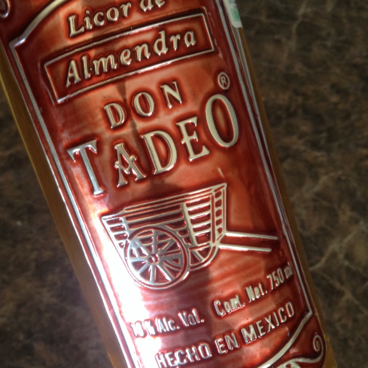 Don Tadeo Licor de Almendra