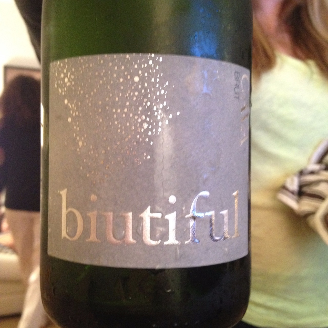 Isaac Fernandez Seleccion Biutiful Brut Cava Macabeo Chardonnay